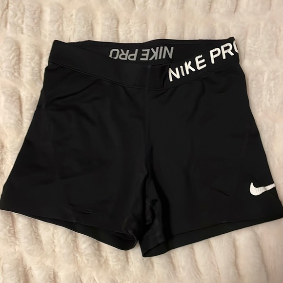 Nike | Shorts | Black Nike Pros | Poshmark